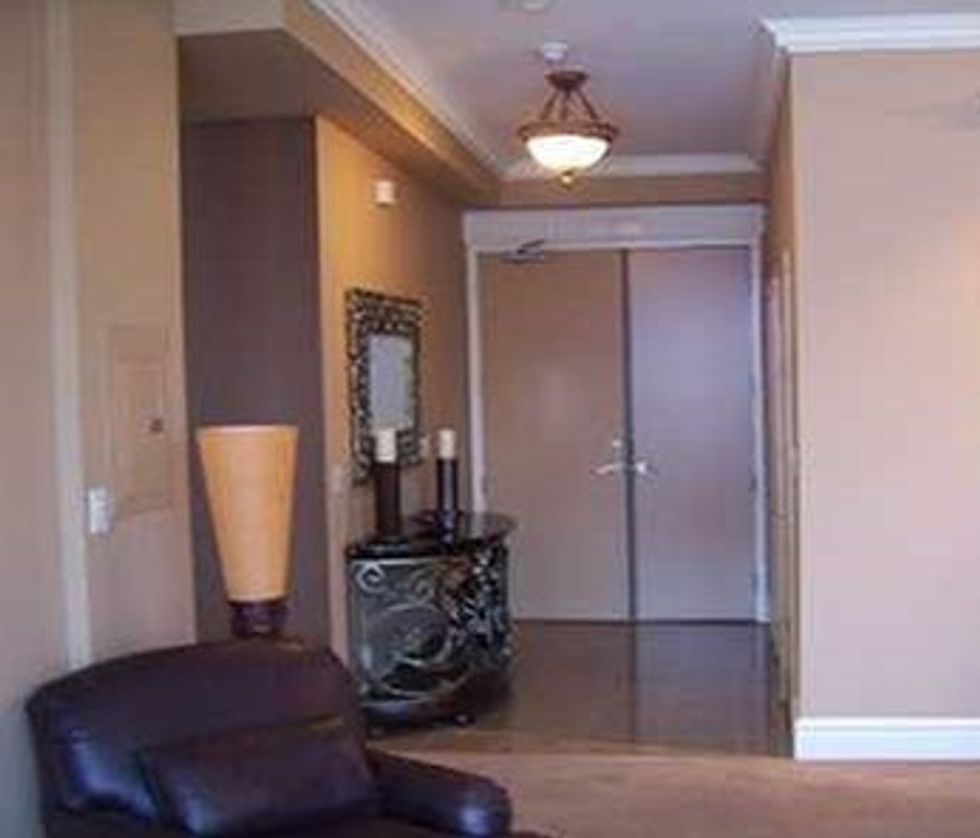 Renovating that old Toronto condo — inspirational before & after shots ...