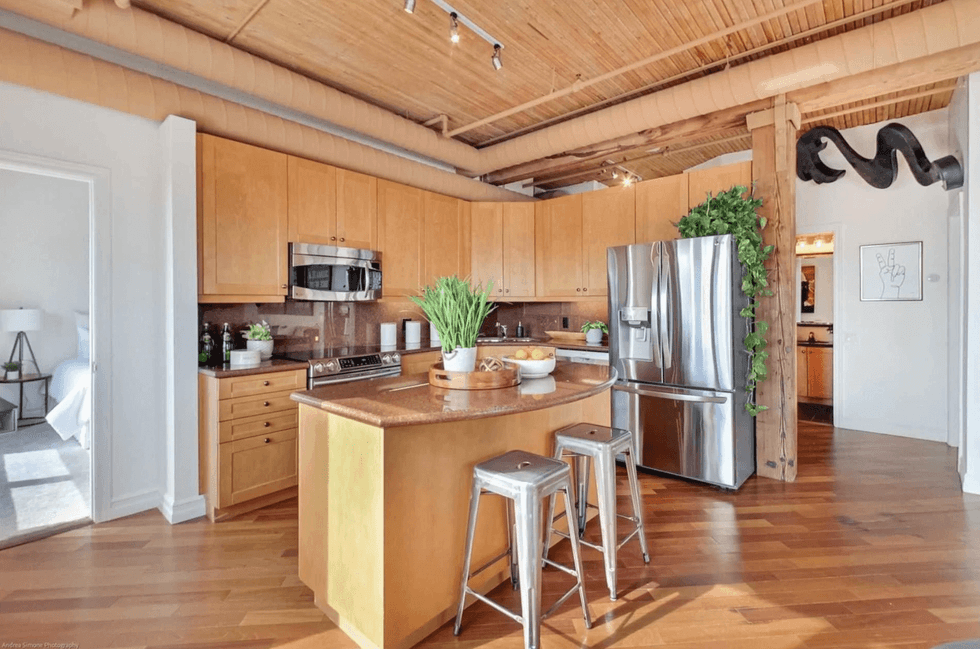 $1.1M for Roomy 2-Bedroom Penthouse in Gotham Lofts