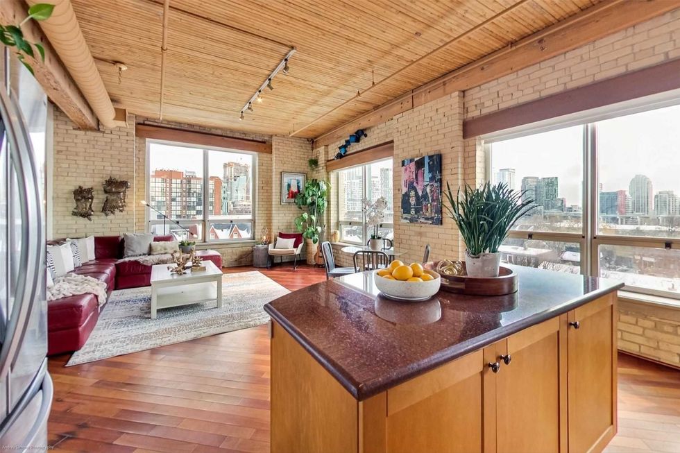 $1.1M for Roomy 2-Bedroom Penthouse in Gotham Lofts