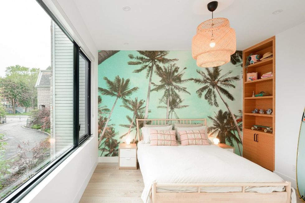 This Mimico Modern Serves Elevated Beach-Side Living