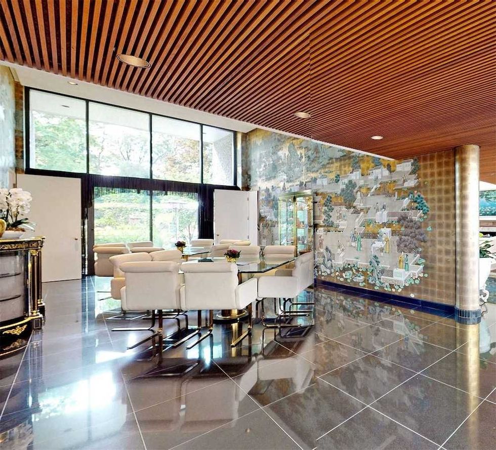Mansion Designed By Famous Canadian Architect Hits Toronto Market for ...