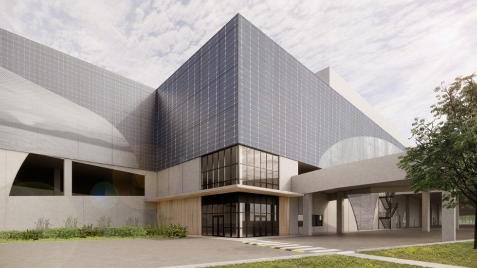 8-Acre Amazon Warehouse at Victoria Airport Completes Construction