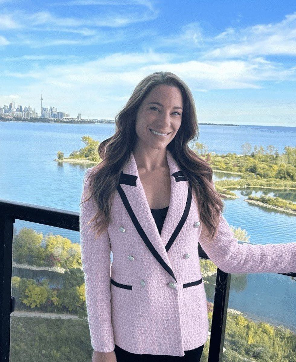 Meet the Agent: Victoria Veniez, Right at Home Realty