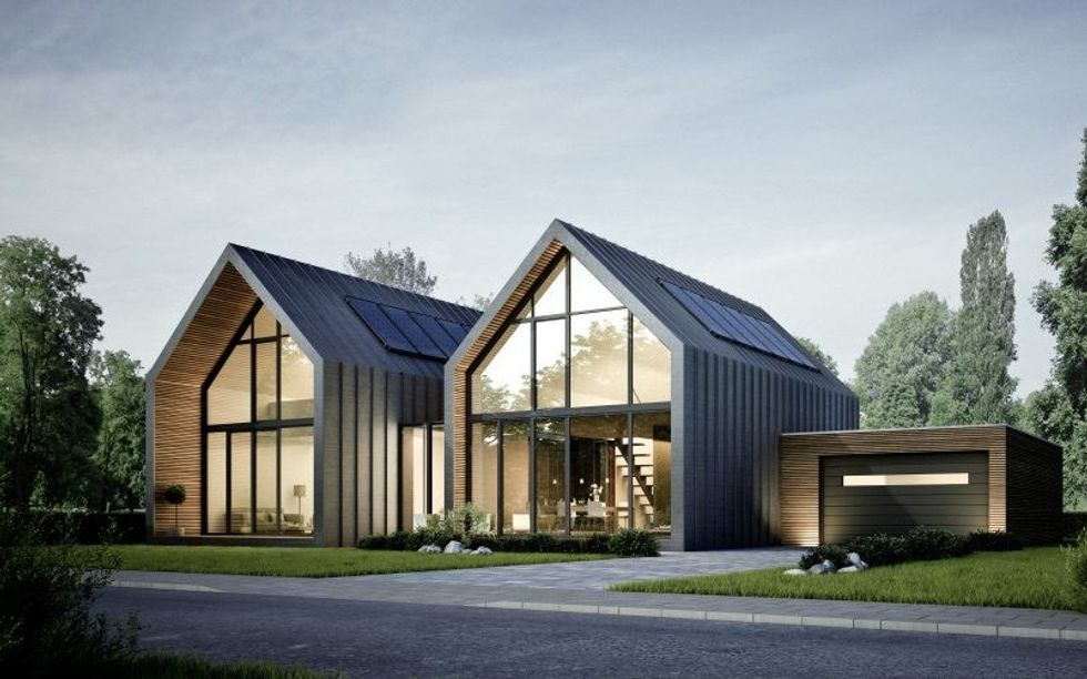 Toronto Edges One Step Closer to City-Wide Multiplex Legalization