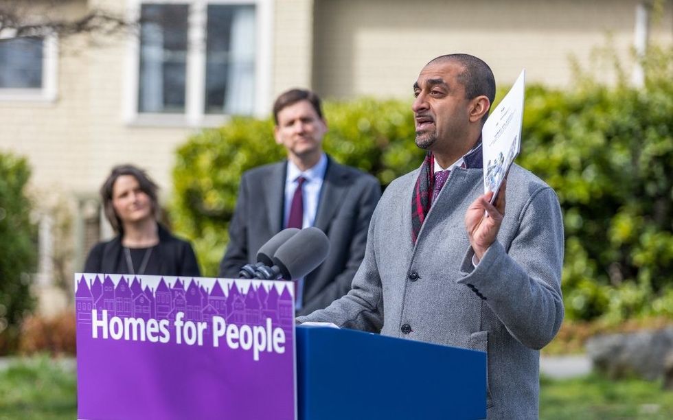 BC Housing, Metro Vancouver Sign Agreement to Build 2,000 Homes