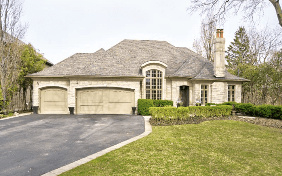 Sun-Drenched Etobicoke Bungaloft is a Sports Lover's Dream